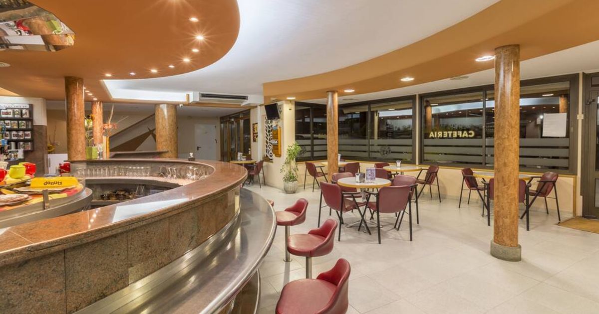 Hotel Sausa à partir de 90 €. Hôtels à Les Olives - KAYAK