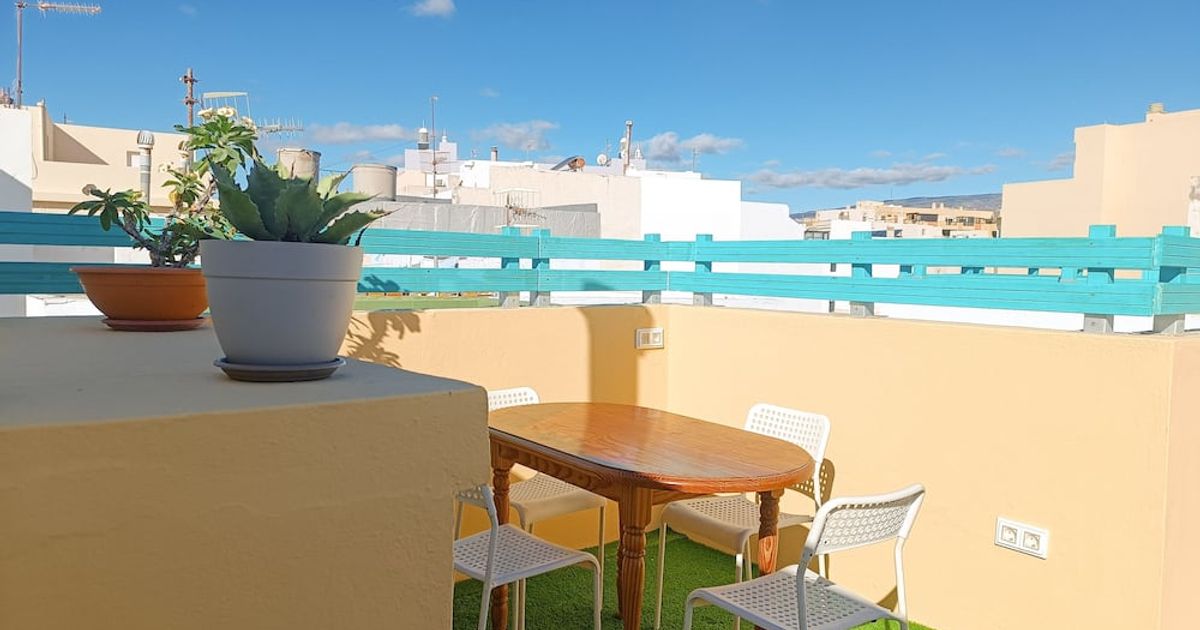 Daydream Medano Coliving from $23. El Médano Hotel Deals & Reviews - KAYAK
