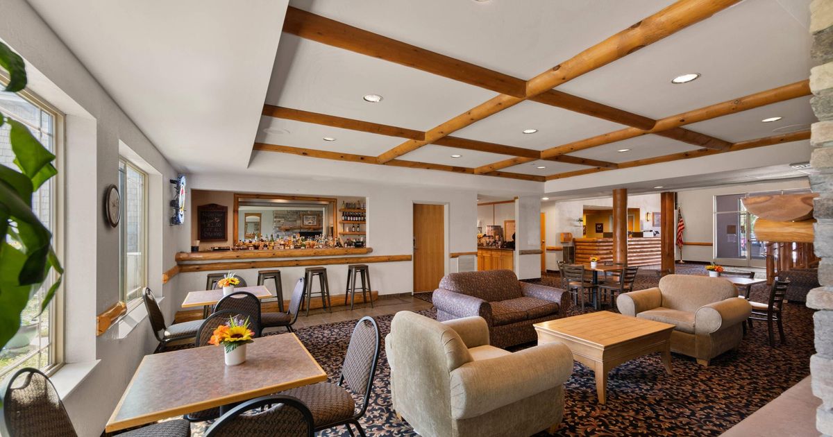 Rodeway Inn & Suites Tomahawk from $94. Tomahawk Hotel Deals & Reviews ...