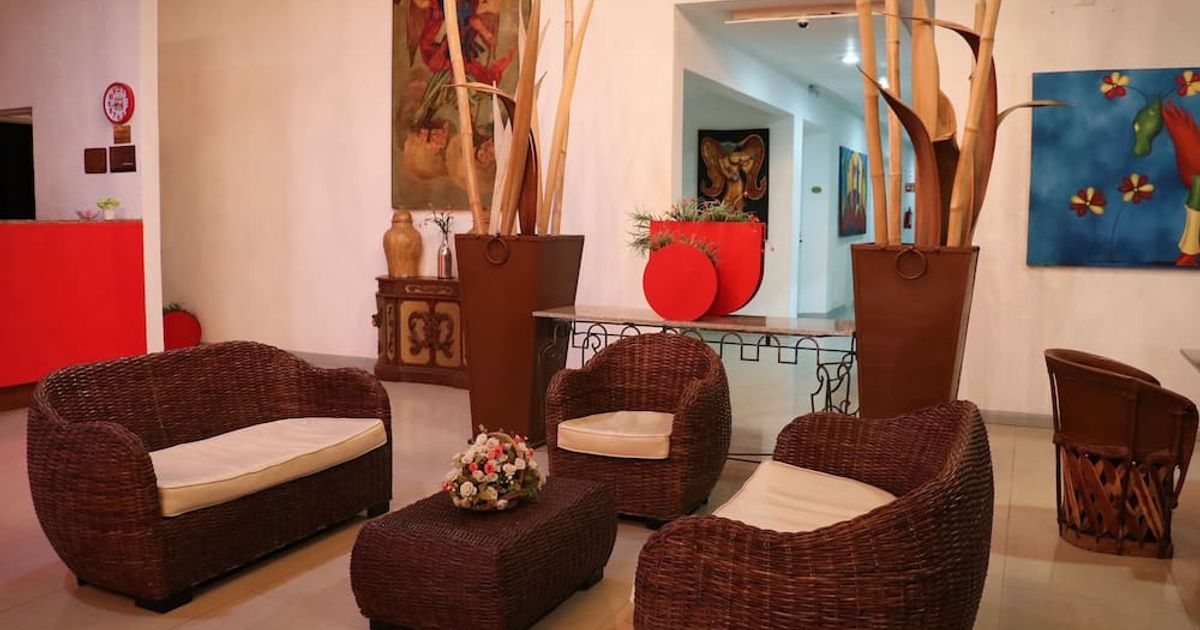 Zar Colima, Colima | HotelsCombined