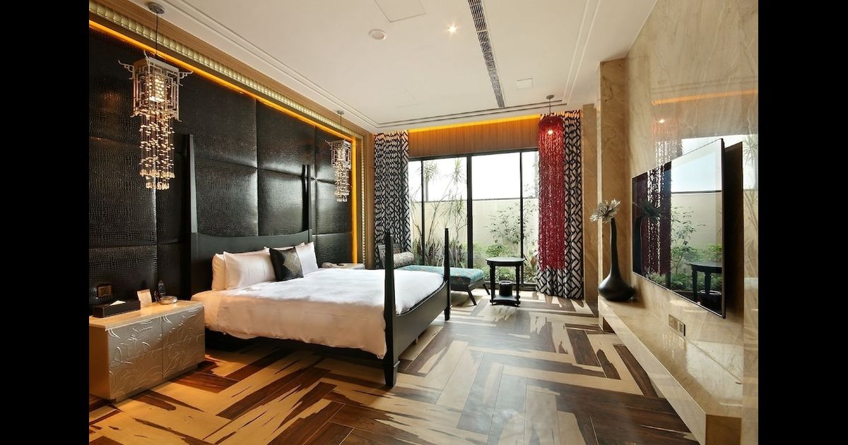 Mulan Motel in Taichung City, Taiwan from $78: Deals, Reviews, Photos ...