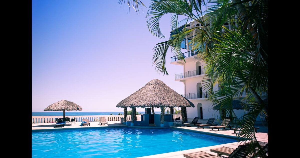 Ofertas, opiniones e imágenes de Hotel Caracol Plaza en Puerto Escondido, México desde $1,163 ...