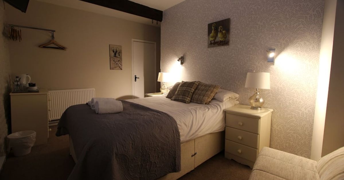 The Bell Inn, Witney | HotelsCombined