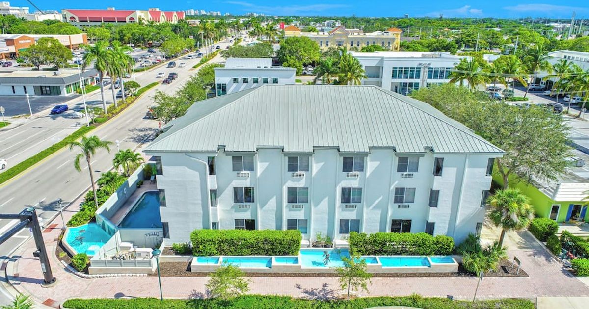 Naples Park Central Hotel ab CHF 108. Hotels in Naples - KAYAK