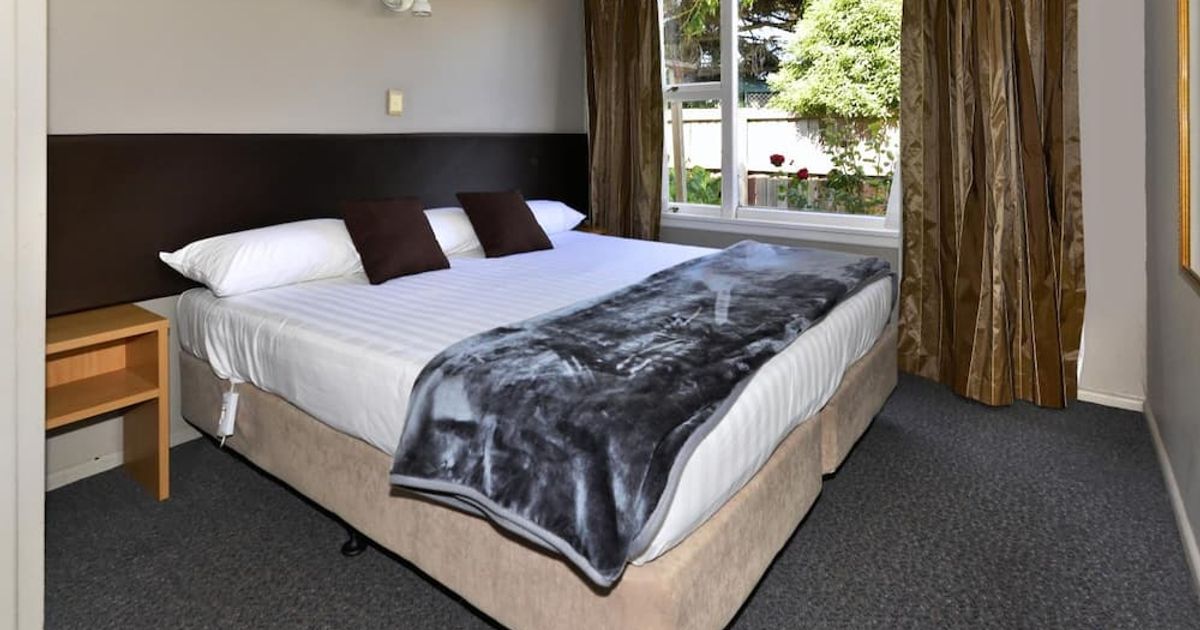 Classique Lodge Motel from $41. Christchurch Hotel Deals & Reviews - KAYAK