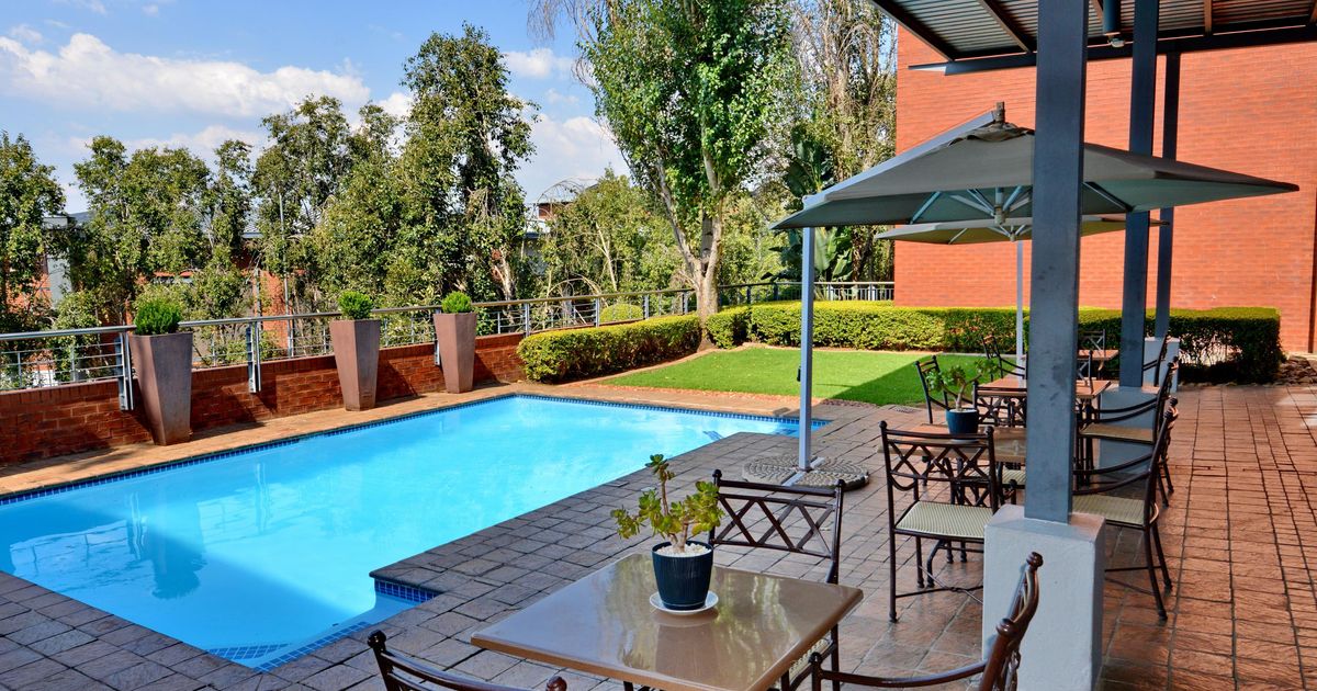 Road Lodge Centurion S$ 49. Centurion Hotel Deals & Reviews - KAYAK