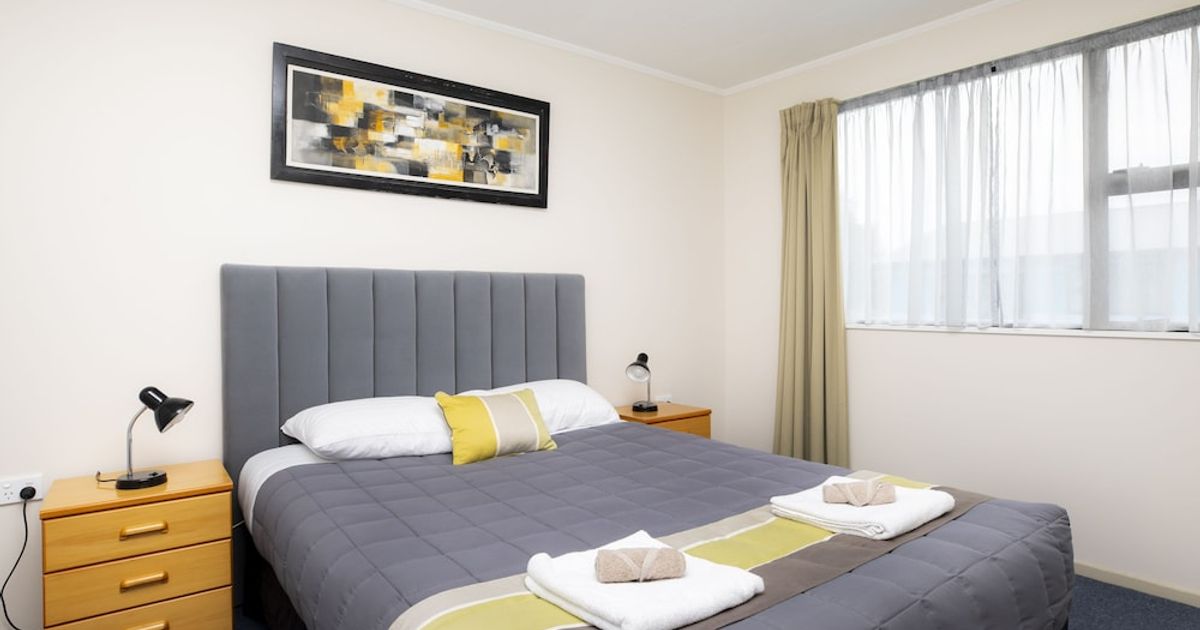 Fitzgerald on King £79. Timaru Hotel Deals & Reviews - KAYAK