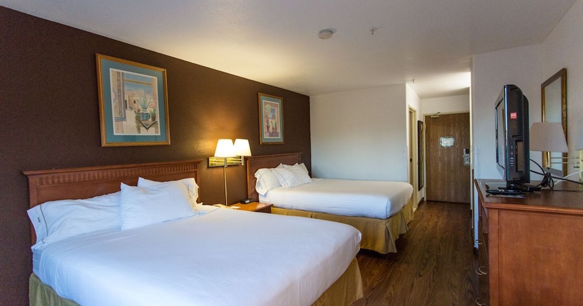 Vagabond Inn Executive from $73. Green Valley Hotel Deals & Reviews - KAYAK