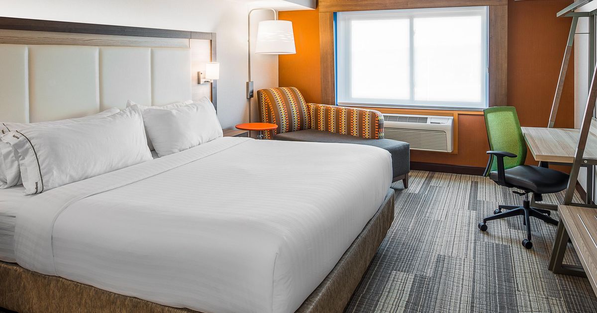 Holiday Inn Express & Suites Halifax - Bedford ₹ 10,741. Halifax Hotel ...