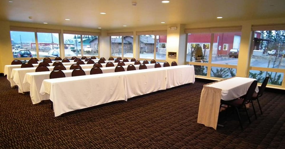 Aspen Suites Hotel Juneau £50. Juneau Hotel Deals & Reviews - KAYAK