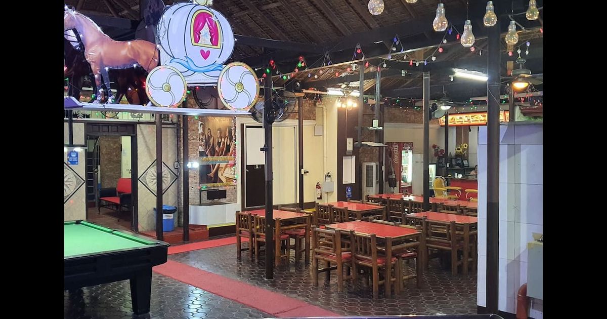 Cool Martin Family Hotel and Resort in Bacoor, the Philippines from $17 ...