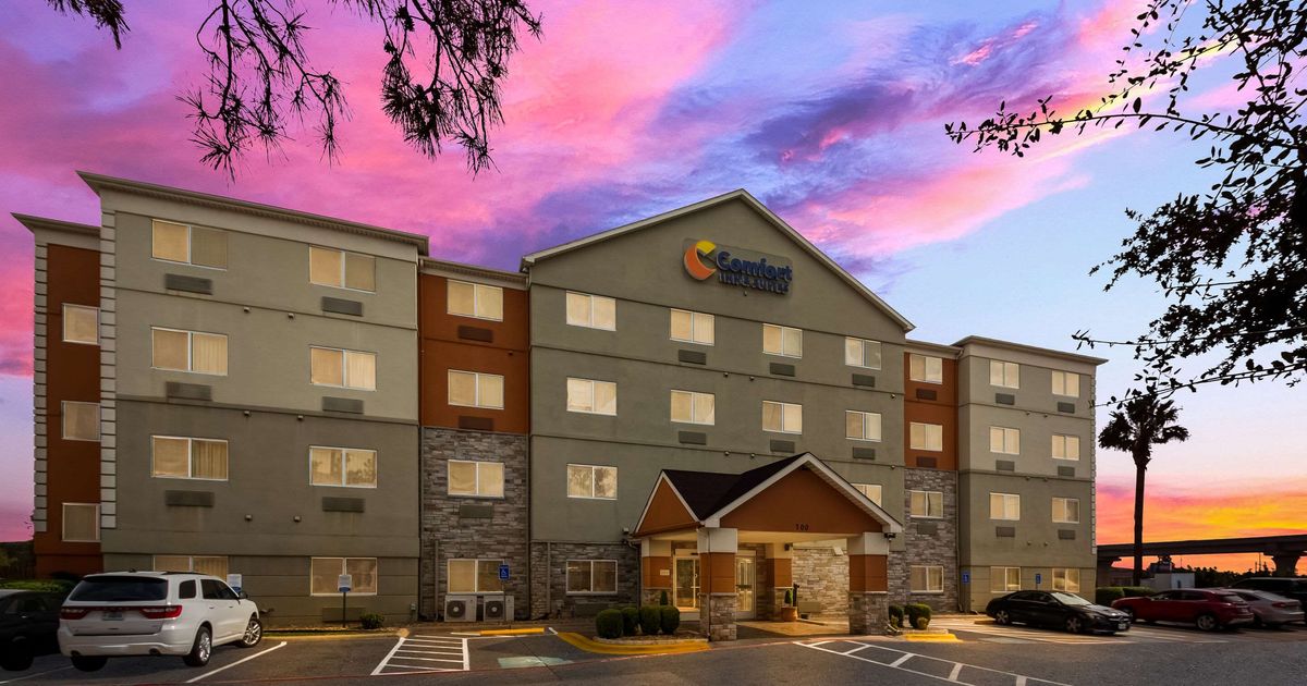 Comfort Inn & Suites Austin North Loop £48. Austin Hotel Deals ...