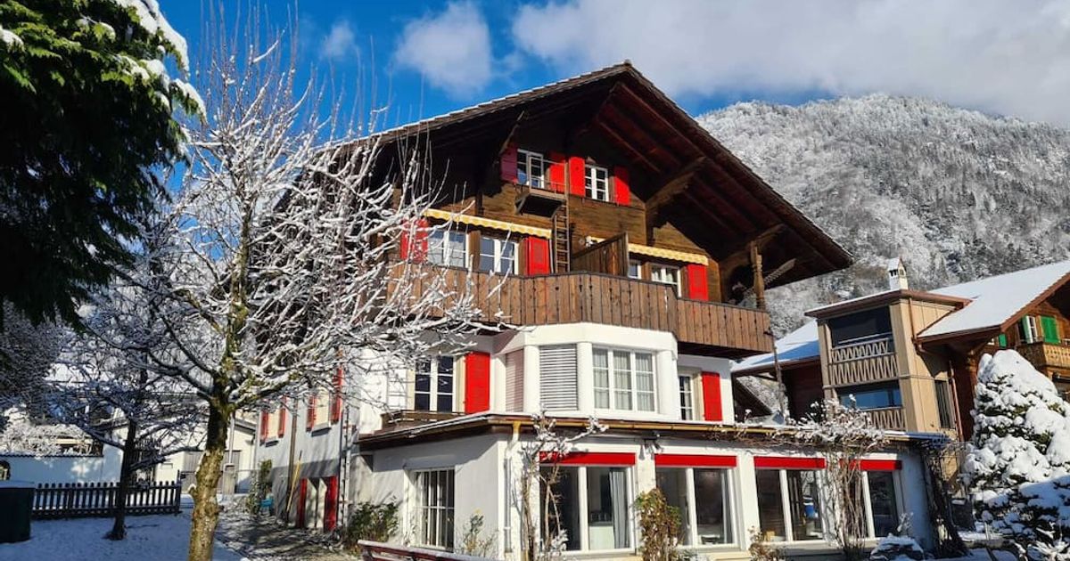 Adventure Guesthouse Interlaken desde 126 €. Hoteles en Entrelagos - KAYAK