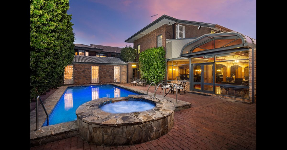 Adelaide Inn in Adelaide, Australia from $122: Deals, Reviews, Photos ...