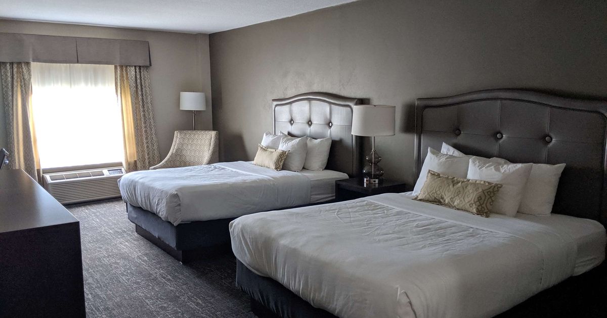 Best Western Swan Castle Inn ab 102 €. Hotels in Cochrane - KAYAK