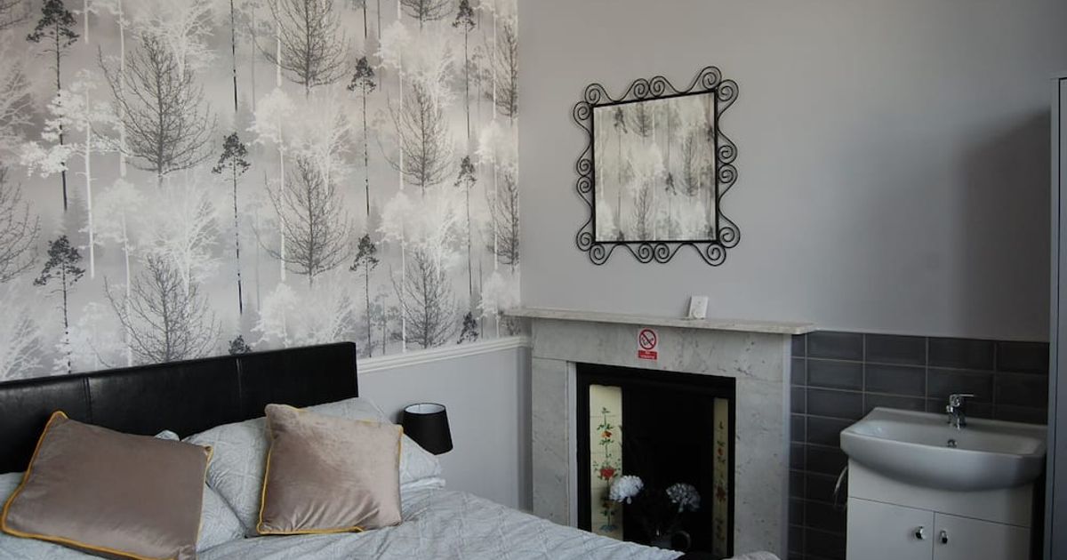 The George B&B from $60. Weymouth Hotel Deals & Reviews - KAYAK