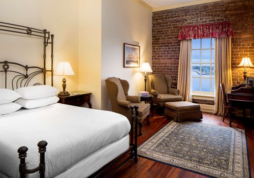 River Street Inn from $125. Savannah Hotel Deals & Reviews - KAYAK