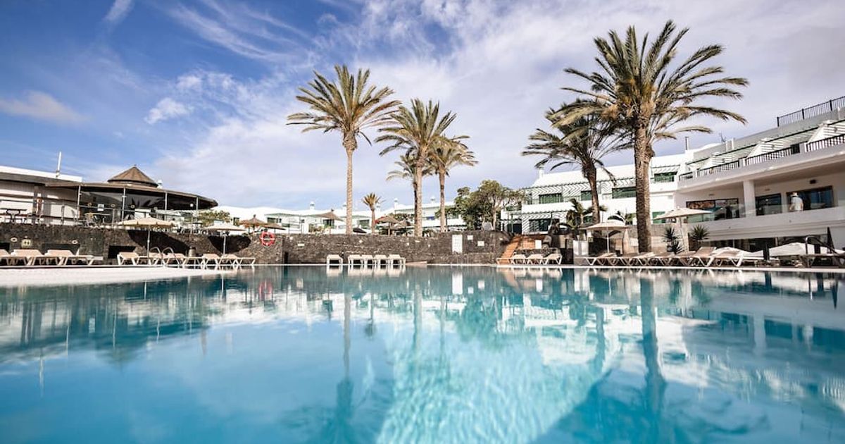Caybeach Sun £43. Playa Blanca Hotel Deals & Reviews - KAYAK