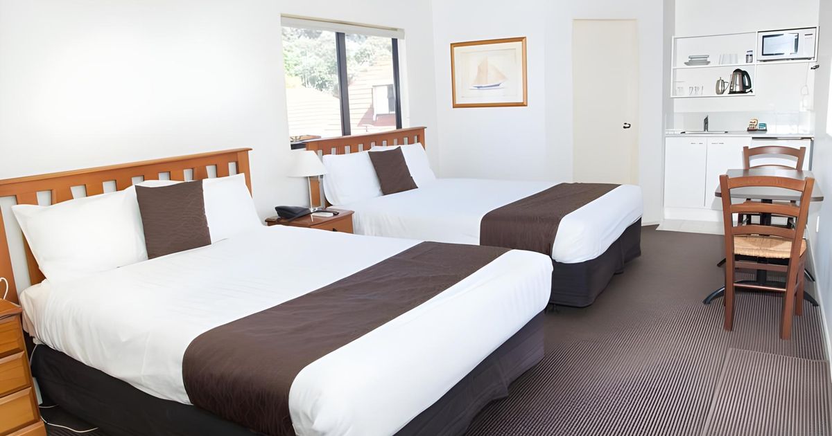 Oak Tree Motel $116. Auckland Hotel Deals & Reviews - KAYAK