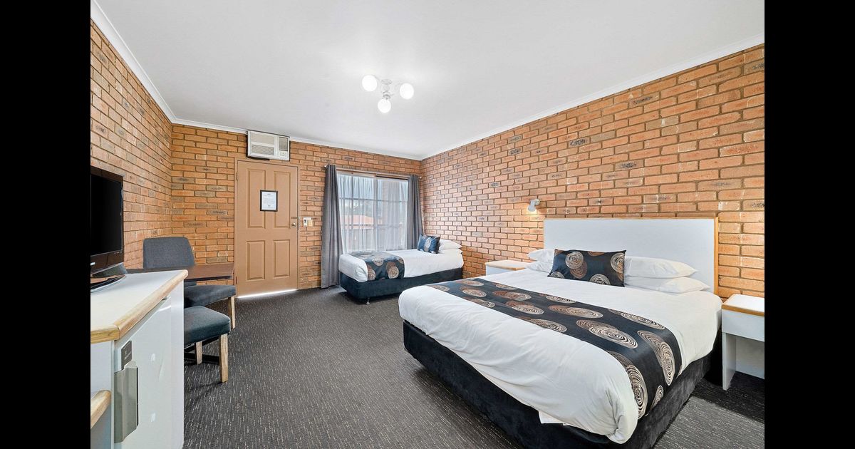 Peppermill Inn in Shepparton, Australia from $111: Deals, Reviews ...