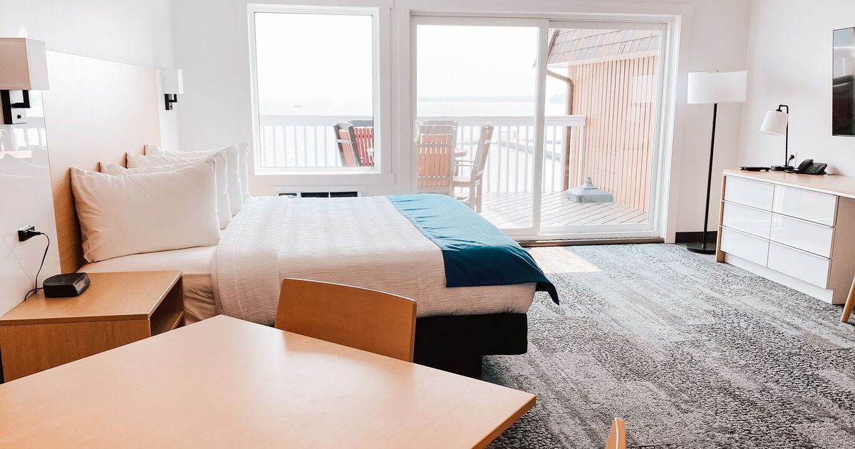 La Place Rendez-Vous Hotel from $140. Fort Frances Hotel Deals ...
