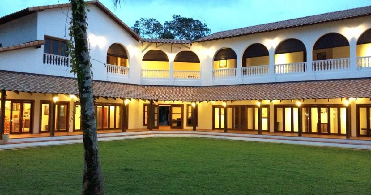 Casa Titik from $16. Balok Hotel Deals & Reviews - KAYAK