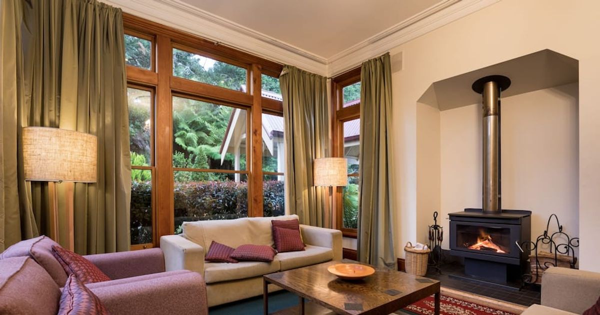 Franklin Manor $254. Strahan Hotel Deals & Reviews - KAYAK