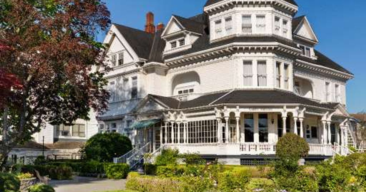 Pendray Inn and Tea House S$ 161. Victoria Hotel Deals & Reviews - KAYAK