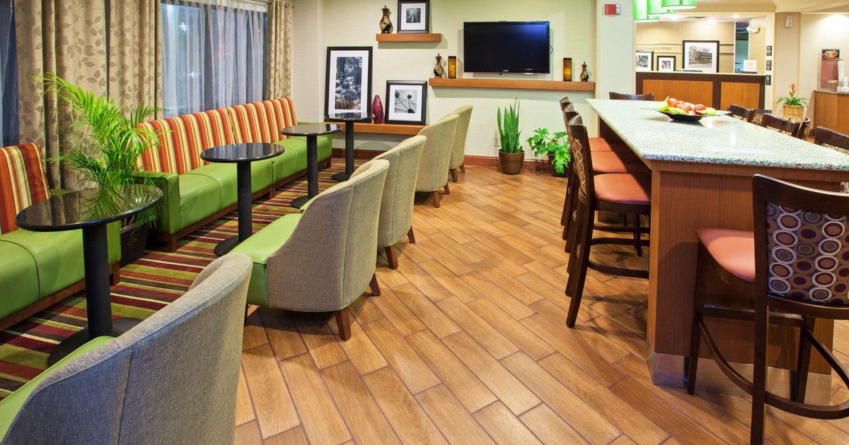 Hampton Inn Chattanooga/Hixson from $165. Chattanooga Hotel Deals ...