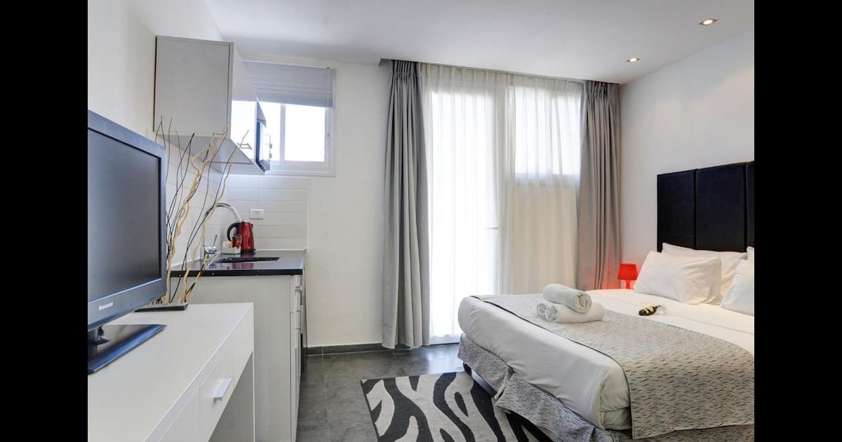 Geula Suites by Raphael Hotels in Tel Aviv, Israel from $113: Deals ...
