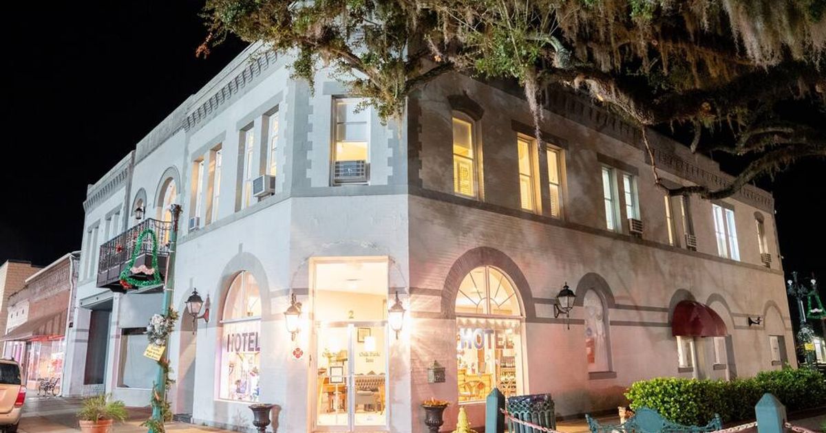 Oak Tree Hotel from $115. Arcadia Hotel Deals & Reviews - KAYAK