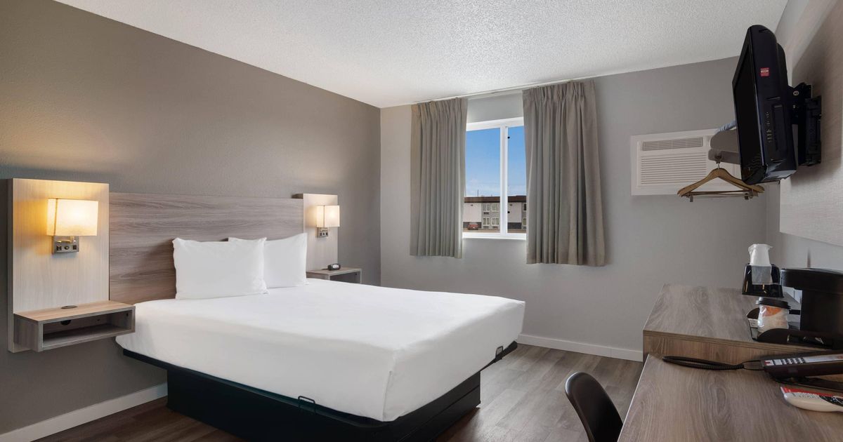 Econo Lodge Scottsbluff from $74. Scottsbluff Hotel Deals & Reviews - KAYAK