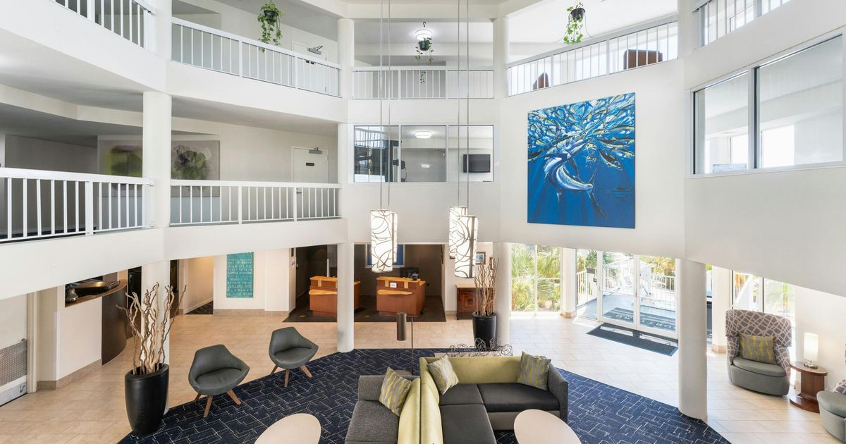 Courtyard by Marriott Key Largo £123. Key Largo Hotel Deals & Reviews ...