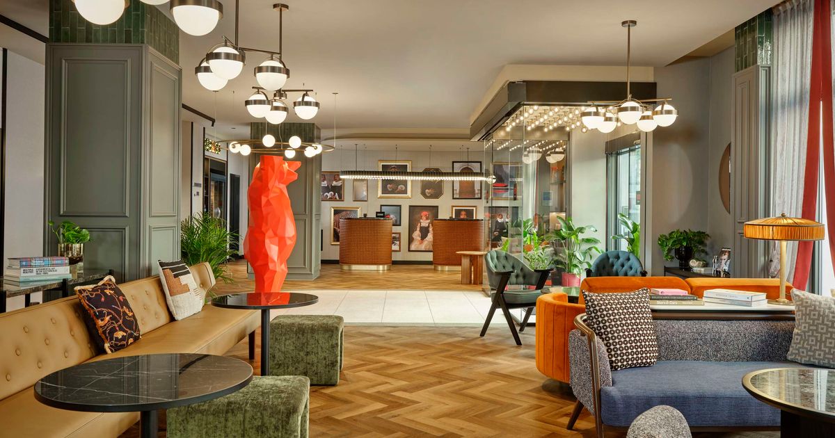 Radisson Red Berlin Kudamm £74. Berlin Hotel Deals & Reviews - KAYAK