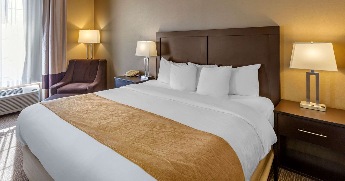 Comfort Inn Evanston I-80 from $74. Evanston Hotel Deals & Reviews - KAYAK