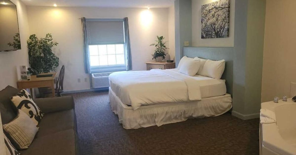 Brook Pointe Inn from $110. Syracuse Hotel Deals & Reviews - KAYAK