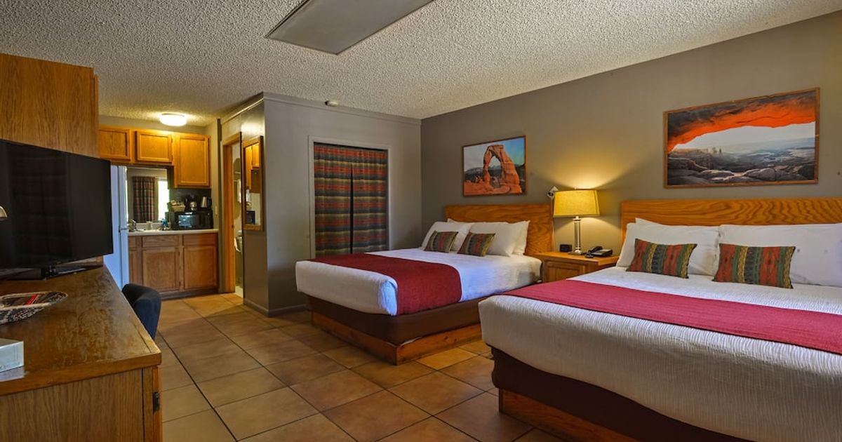 Rustic Inn from $87. Moab Hotel Deals & Reviews - KAYAK