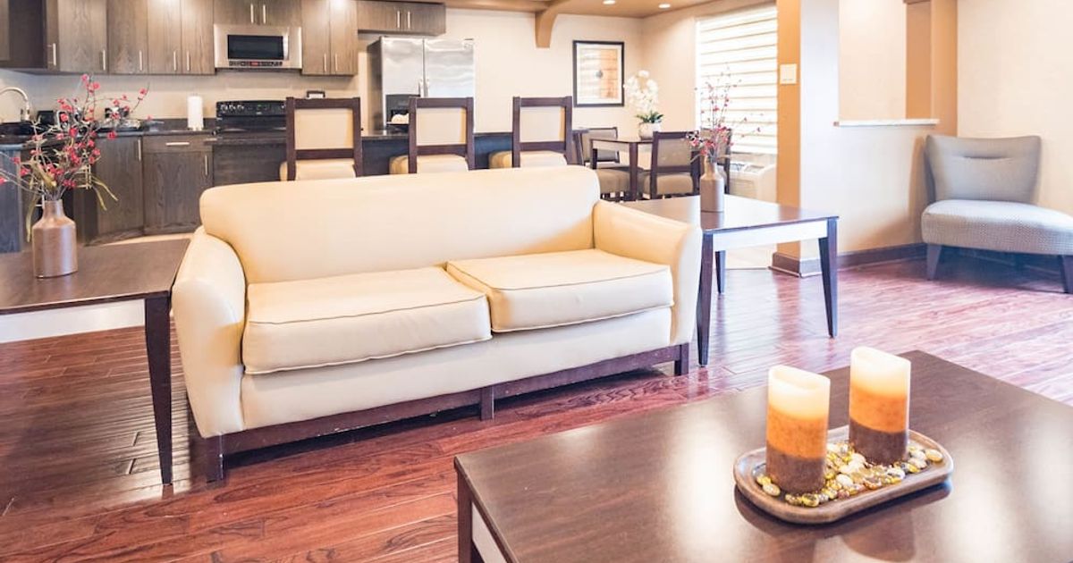 Clarion Inn Elmhurst - Oak Brook near I-88, I-290, I-294 from $59 ...