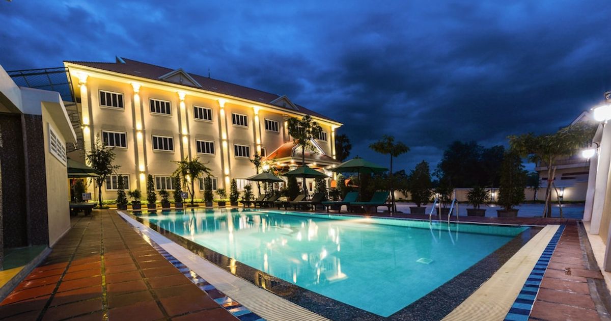 Kheang Oudom Hotel from $16. Moung Ruessei Hotel Deals & Reviews - KAYAK
