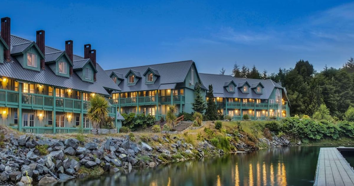 Canadian Princess Lodge & Marina desde $1,599 ($̶6̶,̶4̶6̶2̶). Ucluelet ...