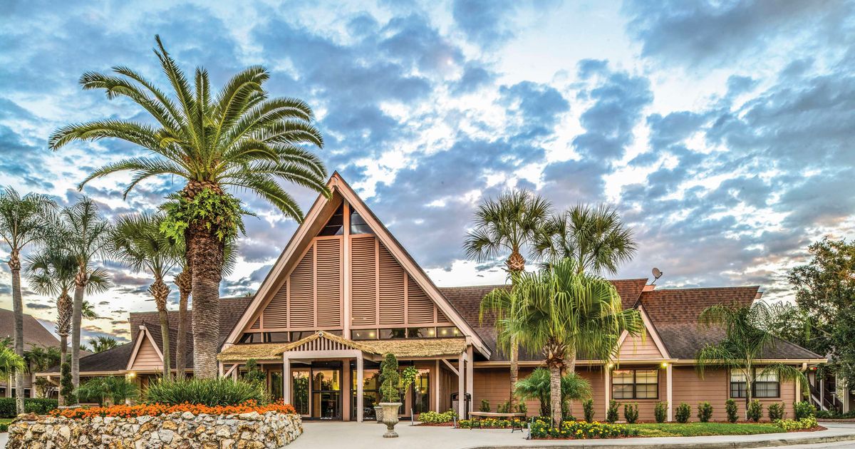 Hilton Vacation Club Polynesian Isles Kissimmee from $73. Kissimmee ...