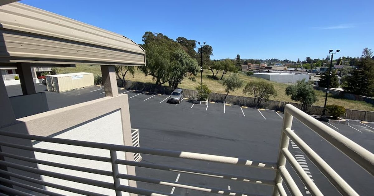 Budget Inn of Hayward $100. Hayward Hotel Deals & Reviews - KAYAK