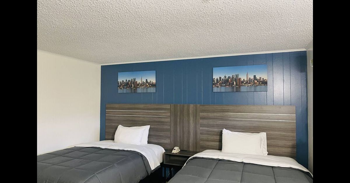 Crown Inn in Linden, the United States from $57: Deals, Reviews, Photos ...