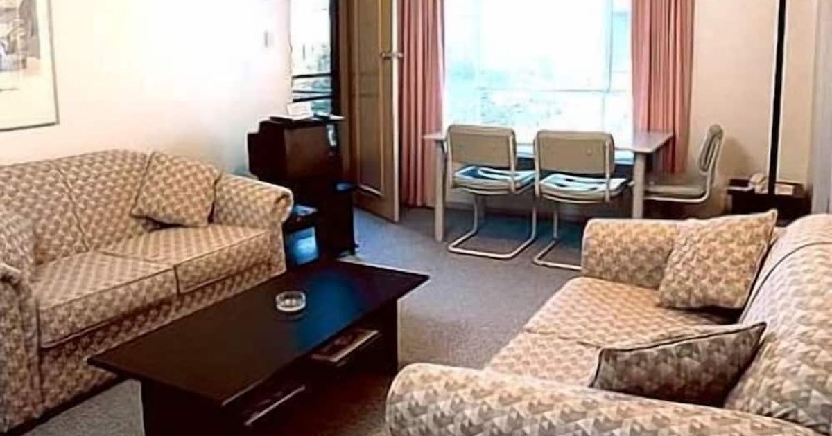 Clayton Monash Motor Inn & Serviced Apartments from $60. Clayton Hotel ...
