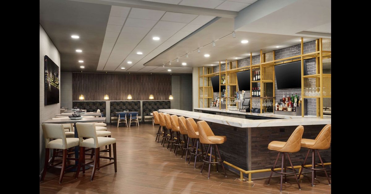 DoubleTree by Hilton St. Paul East in Saint Paul, the United States ...