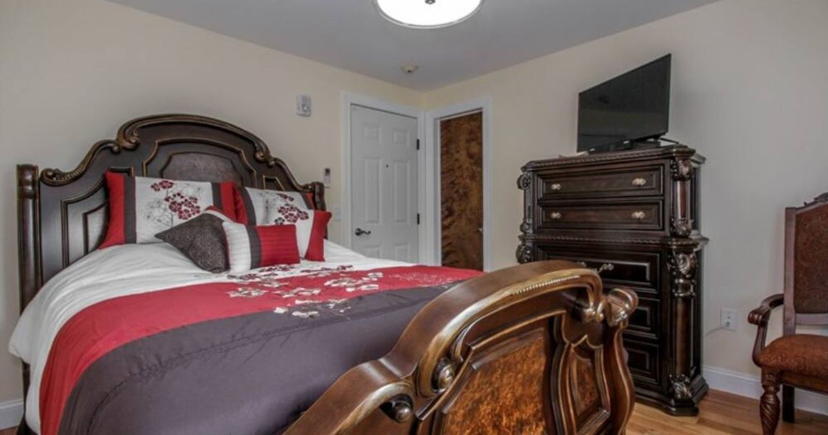 Cold Spring Hotel from $124. Cold Spring Hotel Deals & Reviews - KAYAK