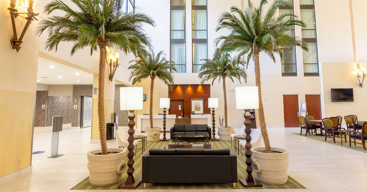 DoubleTree by Hilton Hotel Dallas - Richardson, Richardson | HotelsCombined