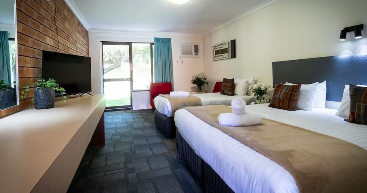 Hotel Clipper from $139. Rockingham Hotel Deals & Reviews - KAYAK