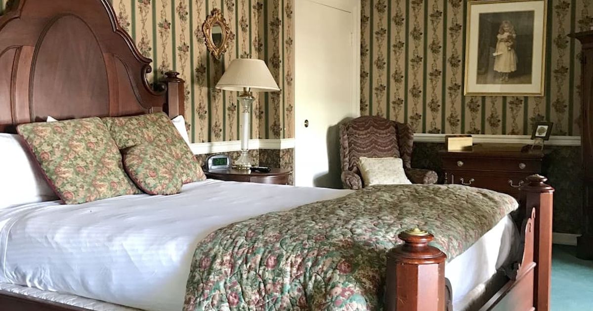 Waynebrook Inn from $86. Honey Brook Hotel Deals & Reviews - KAYAK