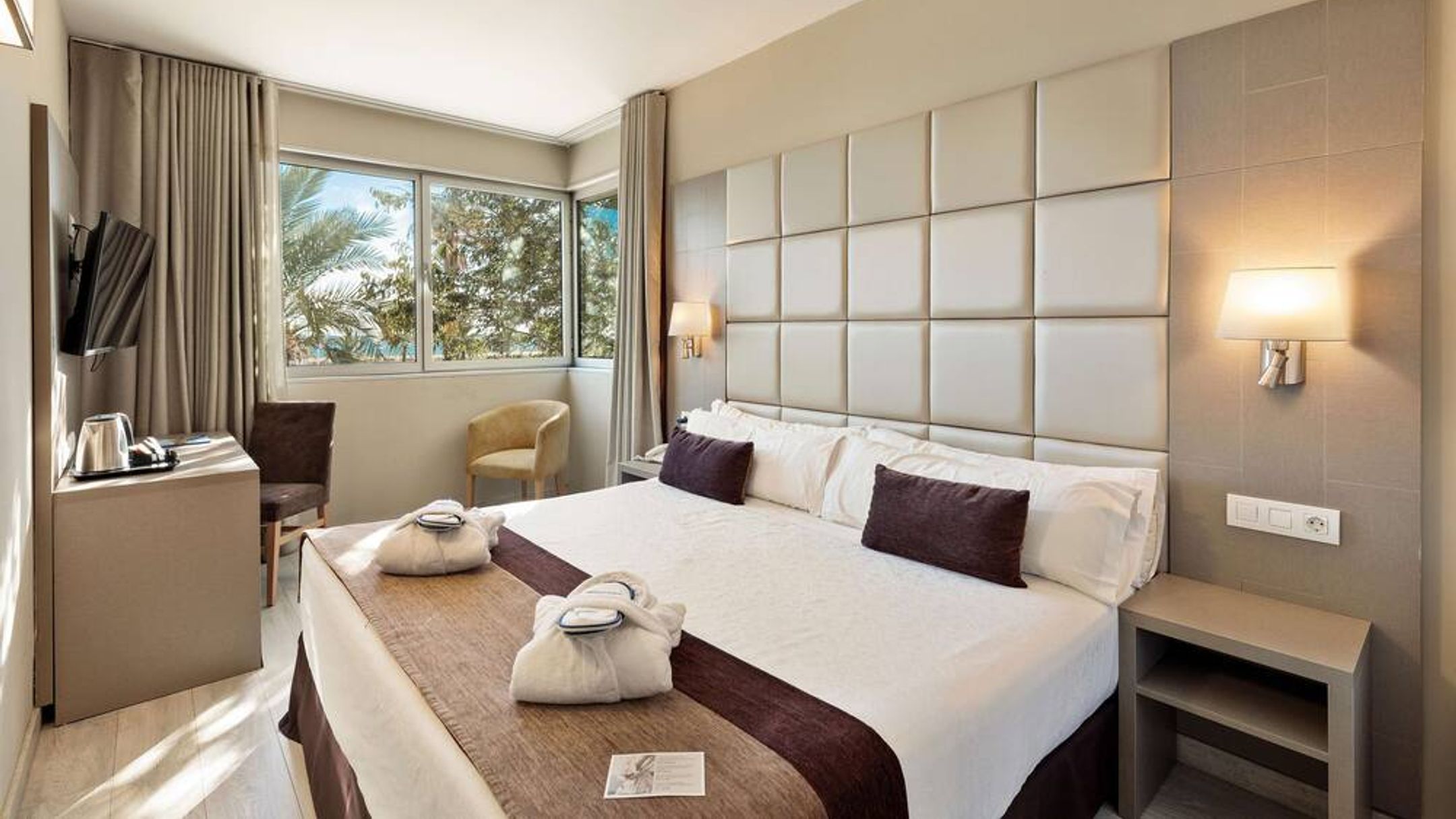 Hotel Best Front Maritim, Barcelona | SWOODOO